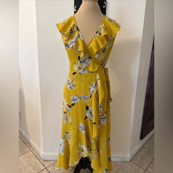Donna Morgan | Dresses | Donna Morgan Yellow Ruffled Tiered Midi Dress ...